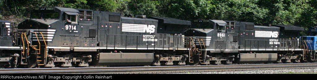 C40-9W 9714 & C40-9W 8961